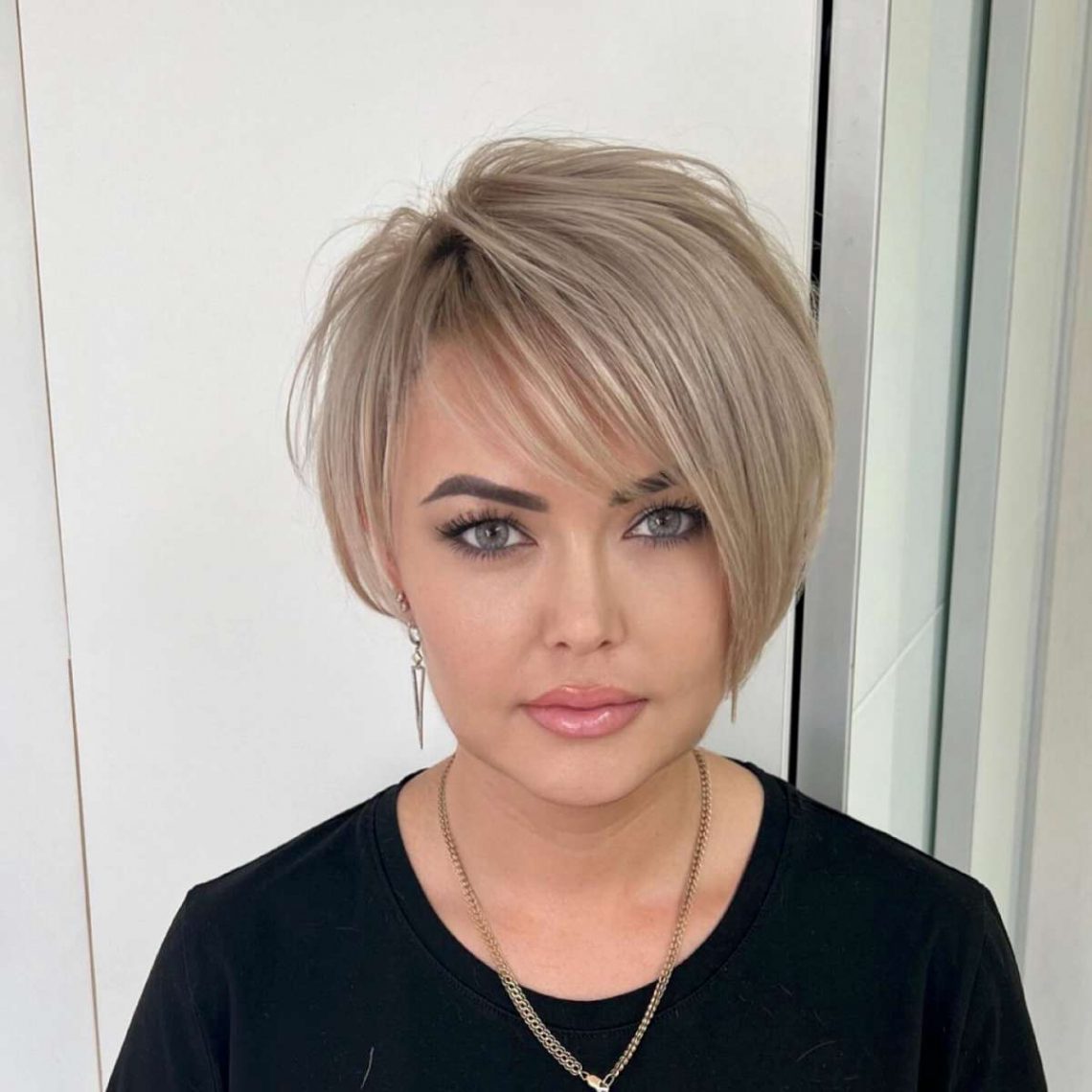 Elegant Asymmetrical Short Hairstyles for a Bold New Look - Short ...